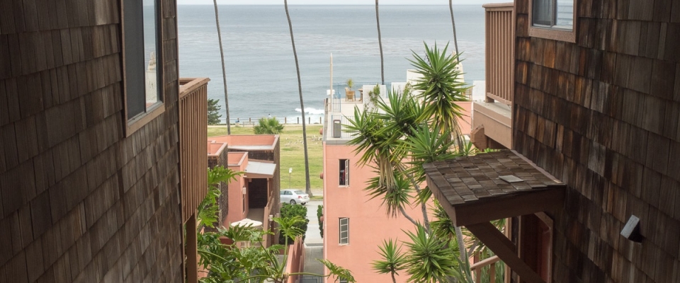 La Jolla Cove Suites - Go San Diego